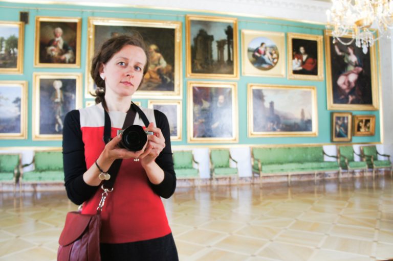 Top 10 Russian Bloggers & How the Bloggers make money | SeekaHost™